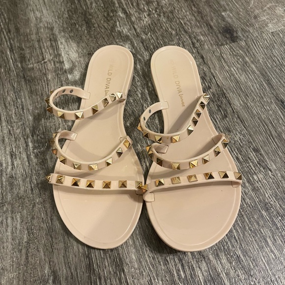 Wild Diva | Shoes | Nude Wild Diva Sandal Size 8 | Poshmark